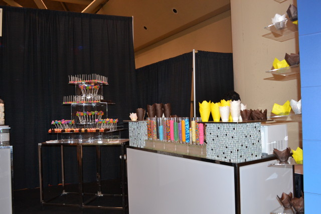 Micro-cakes have arrived! - Double Chocolate Fountain